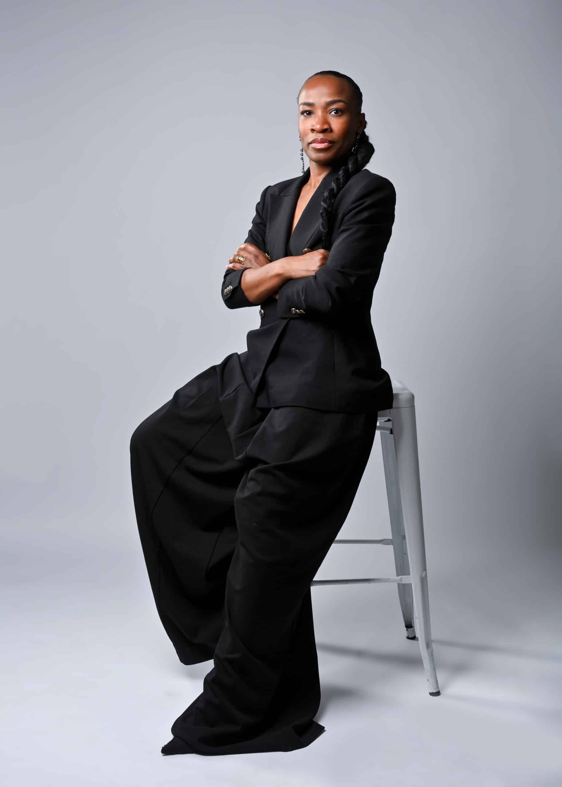Louisia Minkala : Accompagner les femmes vers l’indépendance financière ...